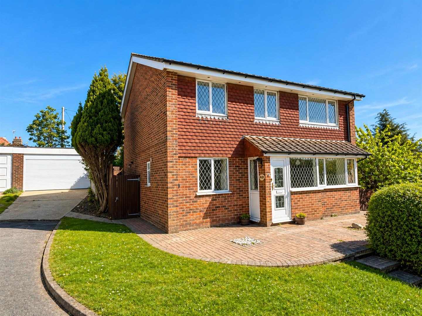 Phillip Mann - Peacehaven - Estate agent - Properties and houses for sale